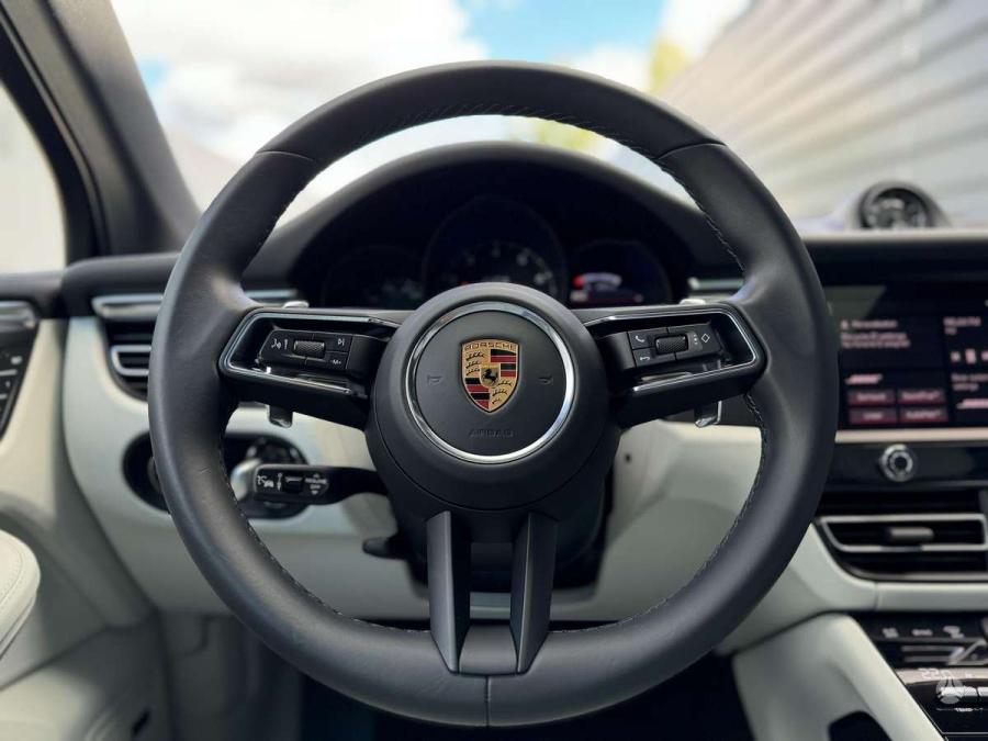 Zils Porsche Macan 2022 Viļņa, ar dzinēja tilpumu 2.89 L un nobraukumu 30 tūkst. km par 74990 €, foto 19 vietnē AUTOMOTO.COM.LV