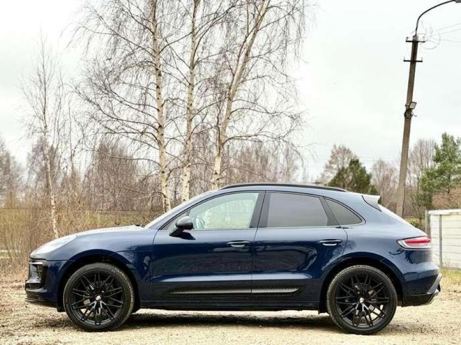 Blue Porsche Macan 2023 in Siauliai, with an engine capacity of 1.98 L and mileage of 42 thousand km for 41500 €, photo 13 on AUTOMOTO.COM.LV