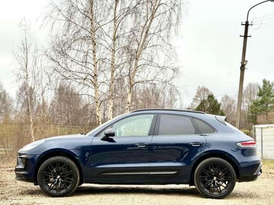 Blue Porsche Macan 2023 in Siauliai, with an engine capacity of 1.98 L and mileage of 42 thousand km for 41500 €, photo 13 on AUTOMOTO.COM.LV