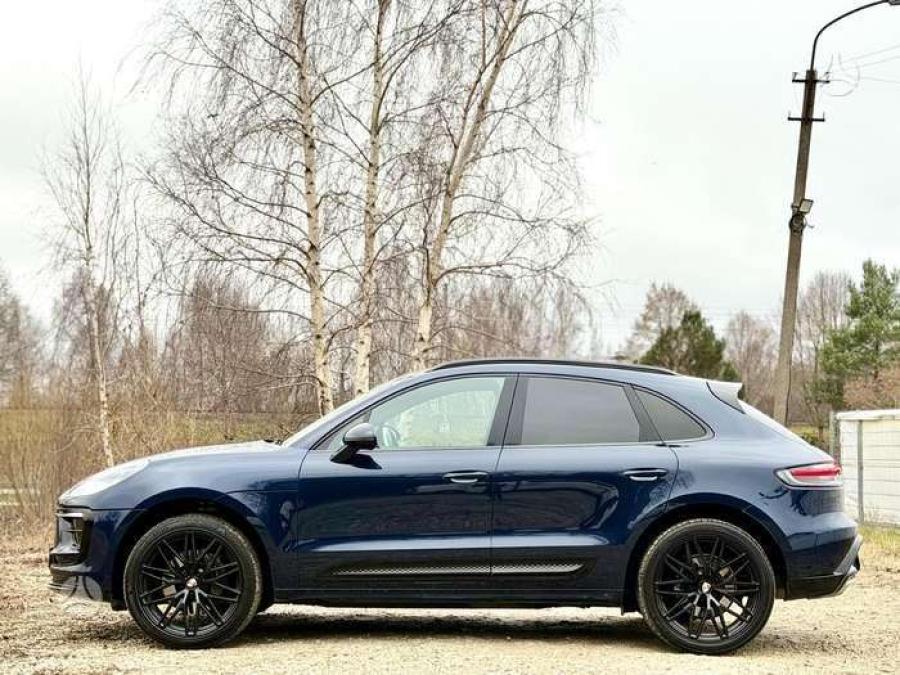 Blue Porsche Macan 2023 in Siauliai, with an engine capacity of 1.98 L and mileage of 42 thousand km for 41500 €, photo 13 on AUTOMOTO.COM.LV
