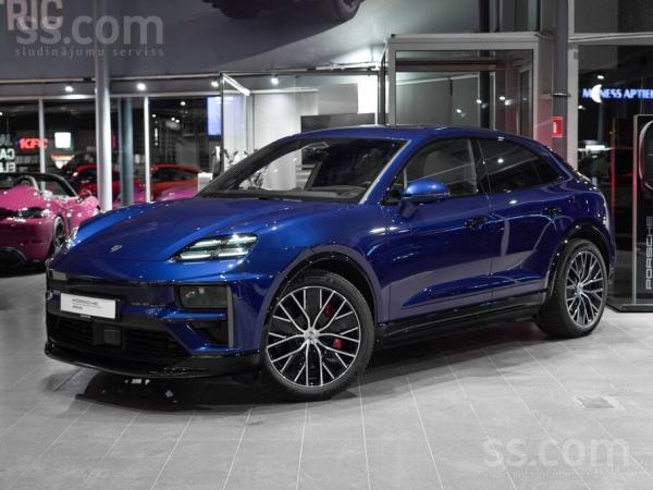 Zils Porsche Macan 2025 Rīga, ar dzinēja tilpumu 2.00 L un nobraukumu 3 tūkst. km par 119900 €, foto 1 vietnē AUTOMOTO.COM.LV