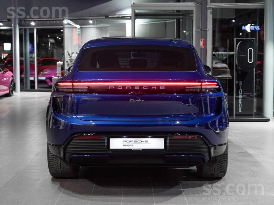 Zils Porsche Macan 2025 Rīga, ar dzinēja tilpumu 2.00 L un nobraukumu 3 tūkst. km par 119900 €, foto 7 vietnē AUTOMOTO.COM.LV