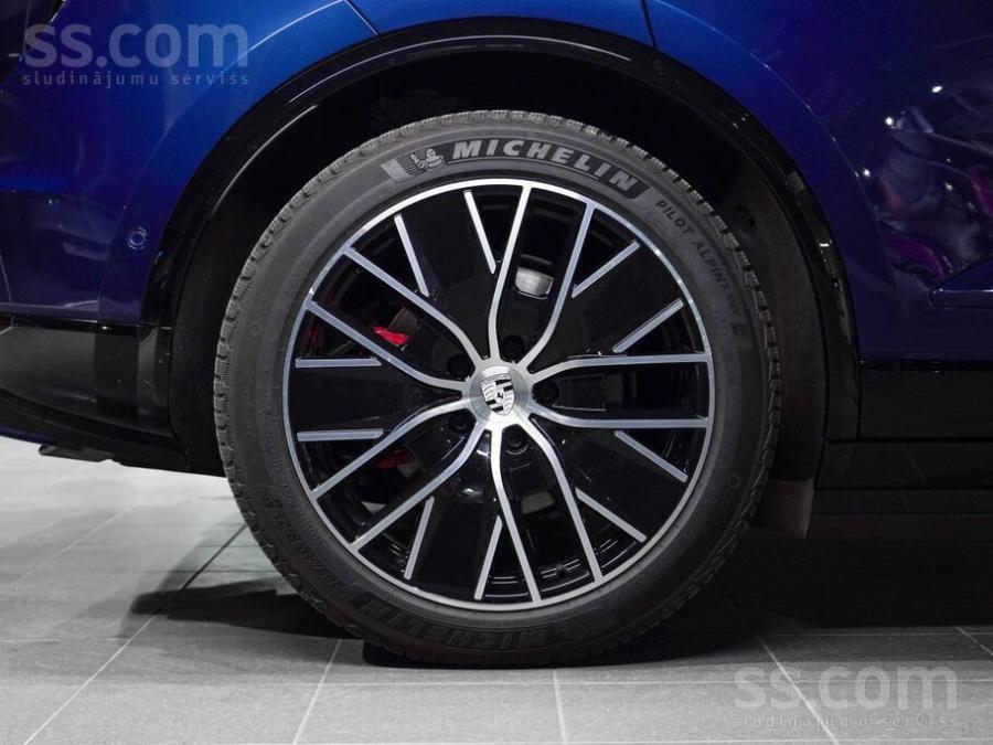 Zils Porsche Macan 2025 Rīga, ar dzinēja tilpumu 2.00 L un nobraukumu 3 tūkst. km par 119900 €, foto 18 vietnē AUTOMOTO.COM.LV