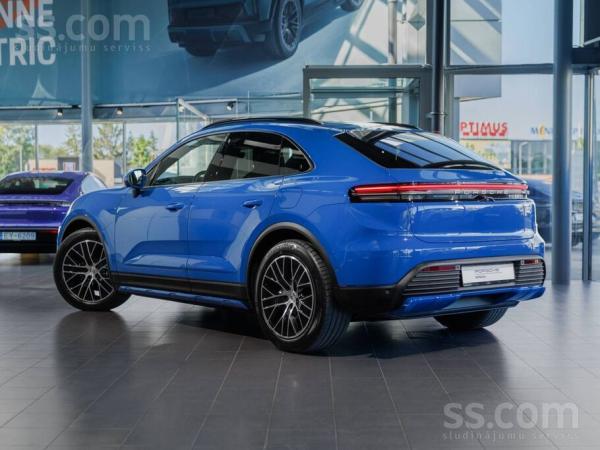 Blue Porsche Macan 2026 in Riga, with an engine capacity of 0.00 L and mileage of 3 thousand km for 90700 €, photo 10 on AUTOMOTO.COM.LV