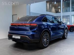 Blue Porsche Macan 2026 in Riga, with an engine capacity of 3.00 L and mileage of 1 thousand km for 90700 €, photo 4 on AUTOMOTO.COM.LV