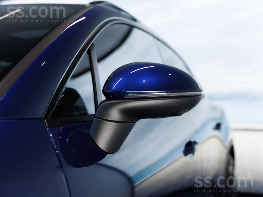 Blue Porsche Macan 2026 in Riga, with an engine capacity of 3.00 L and mileage of 1 thousand km for 90700 €, photo 22 on AUTOMOTO.COM.LV