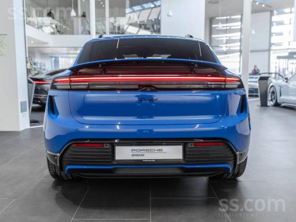 Blue Porsche Macan 2026 in Riga, with an engine capacity of 2.00 L and mileage of 11 thousand km for 109900 €, photo 7 on AUTOMOTO.COM.LV