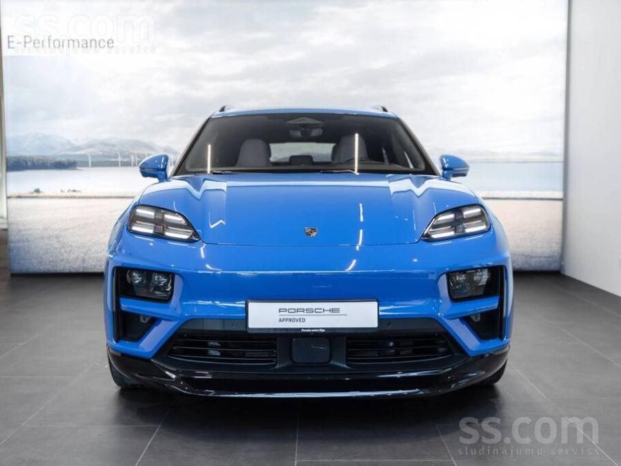Zils Porsche Macan 2026 Rīga, ar dzinēja tilpumu 2.00 L un nobraukumu 11 tūkst. km par 109900 €, foto 8 vietnē AUTOMOTO.COM.LV