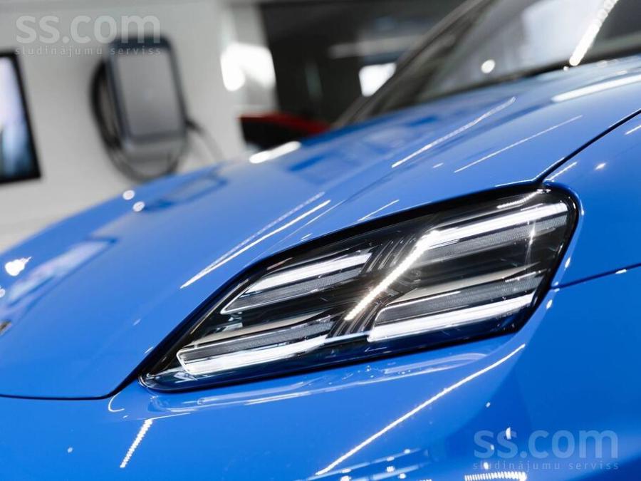 Zils Porsche Macan 2026 Rīga, ar dzinēja tilpumu 2.00 L un nobraukumu 11 tūkst. km par 109900 €, foto 11 vietnē AUTOMOTO.COM.LV