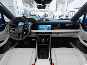 Zils Porsche Macan 2026 Rīga, ar dzinēja tilpumu 2.00 L un nobraukumu 11 tūkst. km par 109900 €, foto 18 vietnē AUTOMOTO.COM.LV