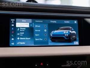 Zils Porsche Macan 2026 Rīga, ar dzinēja tilpumu 2.00 L un nobraukumu 11 tūkst. km par 109900 €, foto 22 vietnē AUTOMOTO.COM.LV