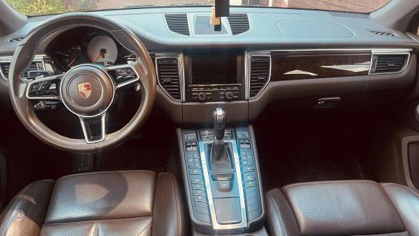 Zils Porsche Macan 2015 Druskininkai, ar dzinēja tilpumu 3.00 L un nobraukumu 320 tūkst. km par 17500 €, foto 1 vietnē AUTOMOTO.COM.LV