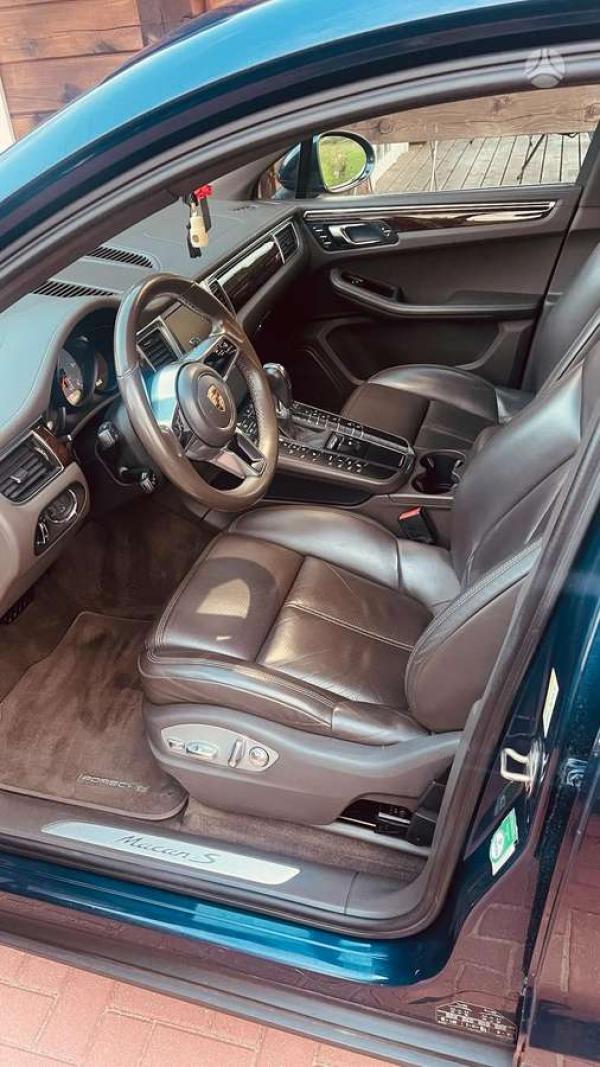 Zils Porsche Macan 2015 Druskininkai, ar dzinēja tilpumu 3.00 L un nobraukumu 320 tūkst. km par 17500 €, foto 3 vietnē AUTOMOTO.COM.LV