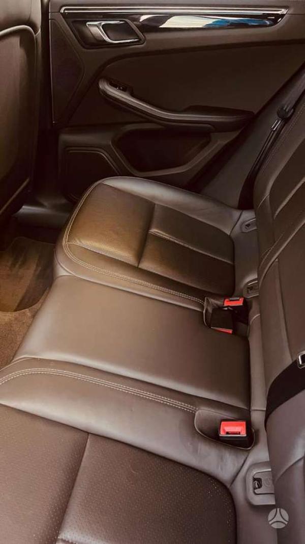 Zils Porsche Macan 2015 Druskininkai, ar dzinēja tilpumu 3.00 L un nobraukumu 320 tūkst. km par 17500 €, foto 8 vietnē AUTOMOTO.COM.LV