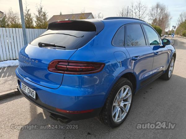 Blue Porsche Macan 2015 in Tallinn, with an engine capacity of 3.00 L and mileage of 207 thousand km for 27900 €, photo 6 on AUTOMOTO.COM.LV
