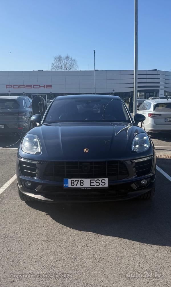 Blue Porsche Macan 2017 in Tallinn, with an engine capacity of 3.00 L and mileage of 170 thousand km for 36000 €, photo 1 on AUTOMOTO.COM.LV