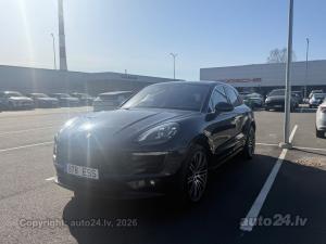 Blue Porsche Macan 2017 in Tallinn, with an engine capacity of 3.00 L and mileage of 170 thousand km for 36000 €, photo 4 on AUTOMOTO.COM.LV