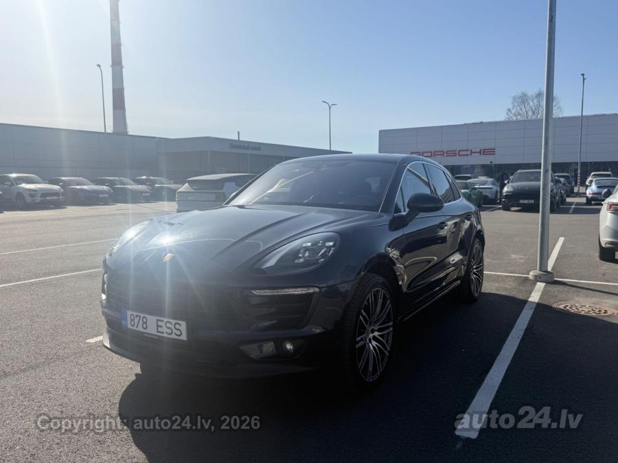 Blue Porsche Macan 2017 in Tallinn, with an engine capacity of 3.00 L and mileage of 170 thousand km for 36000 €, photo 4 on AUTOMOTO.COM.LV