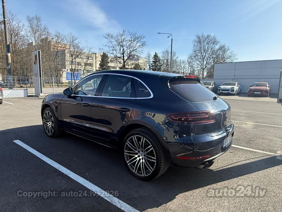 Blue Porsche Macan 2017 in Tallinn, with an engine capacity of 3.00 L and mileage of 170 thousand km for 36000 €, photo 5 on AUTOMOTO.COM.LV