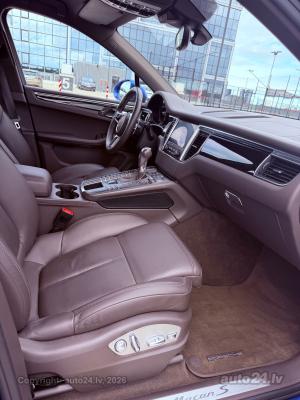 Zils Porsche Macan 2017 Tallina, ar dzinēja tilpumu 3.00 L un nobraukumu 100 tūkst. km par 31900 €, foto 14 vietnē AUTOMOTO.COM.LV