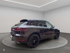 Brūns Porsche Macan 2015 Viļņa, ar dzinēja tilpumu 3.00 L un nobraukumu 180 tūkst. km par 21500 €, foto 4 vietnē AUTOMOTO.COM.LV