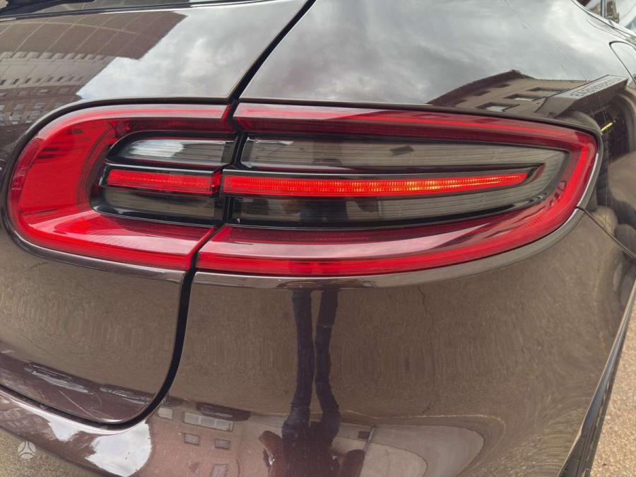 Brūns Porsche Macan 2015 Viļņa, ar dzinēja tilpumu 3.00 L un nobraukumu 180 tūkst. km par 21500 €, foto 21 vietnē AUTOMOTO.COM.LV