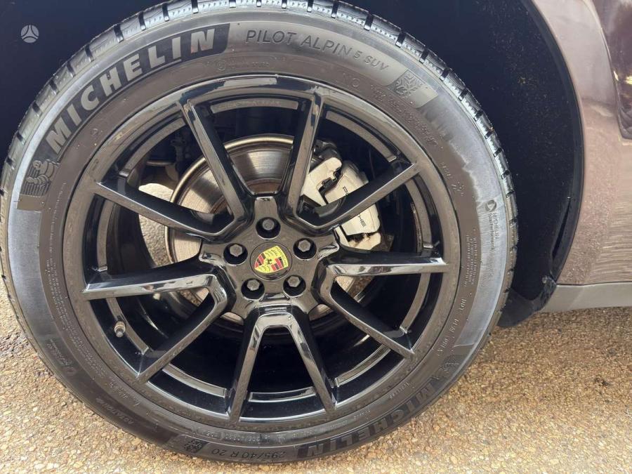 Brūns Porsche Macan 2015 Viļņa, ar dzinēja tilpumu 3.00 L un nobraukumu 180 tūkst. km par 21500 €, foto 22 vietnē AUTOMOTO.COM.LV