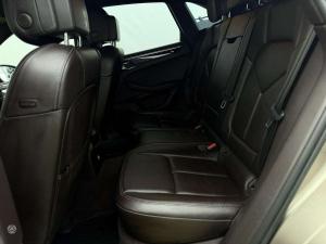 Brown Porsche Macan 2015 in Vilnius, with an engine capacity of 2.97 L and mileage of 274 thousand km for 17900 €, photo 12 on AUTOMOTO.COM.LV
