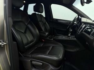 Brown Porsche Macan 2015 in Vilnius, with an engine capacity of 2.97 L and mileage of 274 thousand km for 17900 €, photo 15 on AUTOMOTO.COM.LV