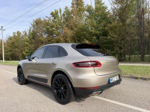 Brown Porsche Macan 2015 in Kaunas, with an engine capacity of 2.97 L and mileage of 275 thousand km for 16800 €, photo 8 on AUTOMOTO.COM.LV