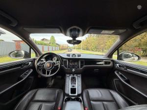 Brown Porsche Macan 2015 in Kaunas, with an engine capacity of 2.97 L and mileage of 275 thousand km for 16800 €, photo 10 on AUTOMOTO.COM.LV
