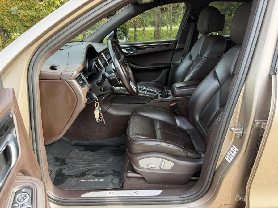 Brown Porsche Macan 2015 in Kaunas, with an engine capacity of 2.97 L and mileage of 275 thousand km for 16800 €, photo 14 on AUTOMOTO.COM.LV