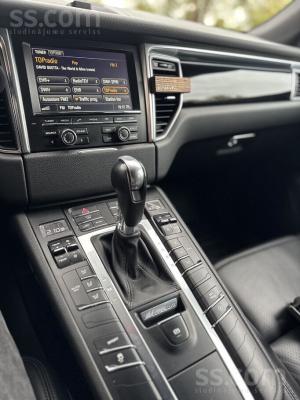 Brūns Porsche Macan 2015 Liepāja, ar dzinēja tilpumu 3.00 L un nobraukumu 229 tūkst. km par 23800 €, foto 5 vietnē AUTOMOTO.COM.LV