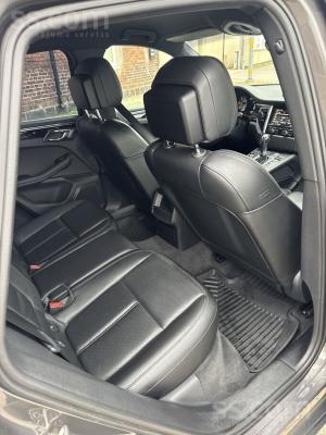 Brūns Porsche Macan 2015 Liepāja, ar dzinēja tilpumu 3.00 L un nobraukumu 229 tūkst. km par 23800 €, foto 8 vietnē AUTOMOTO.COM.LV