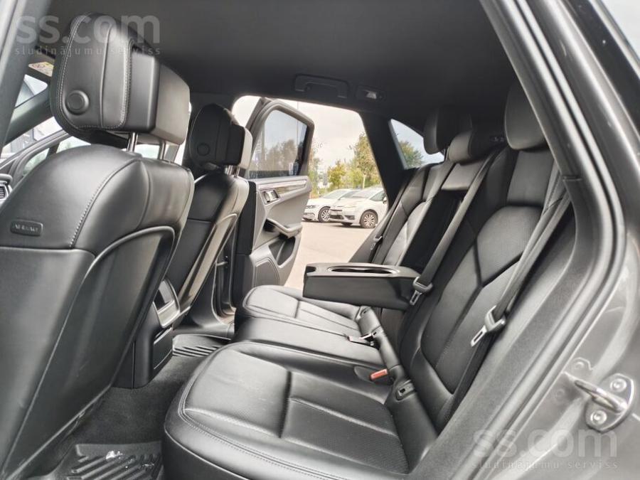 Brūns Porsche Macan 2015 Rīga, ar dzinēja tilpumu 3.00 L un nobraukumu 0 tūkst. km par 24900 €, foto 12 vietnē AUTOMOTO.COM.LV