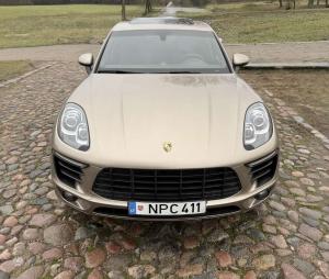 Brown Porsche Macan 2016 in Kaunas, with an engine capacity of 3.00 L and mileage of 99 thousand km for 22900 €, photo 2 on AUTOMOTO.COM.LV