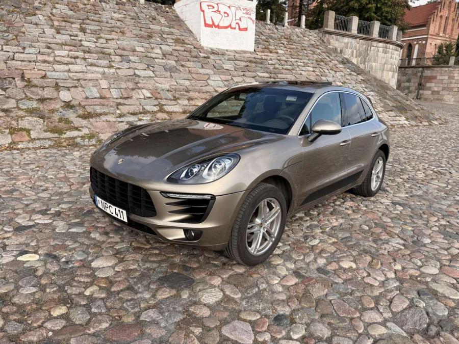 Brown Porsche Macan 2016 in Kaunas, with an engine capacity of 3.00 L and mileage of 99 thousand km for 22900 €, photo 19 on AUTOMOTO.COM.LV