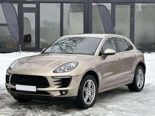 Brown Porsche Macan 2017 in Vilnius, with an engine capacity of 3.00 L and mileage of 137 thousand km for 19800 €, photo 1 on AUTOMOTO.COM.LV