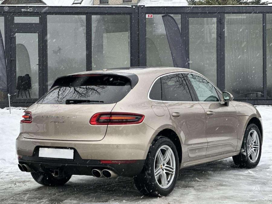 Brown Porsche Macan 2017 in Vilnius, with an engine capacity of 3.00 L and mileage of 137 thousand km for 19800 €, photo 4 on AUTOMOTO.COM.LV