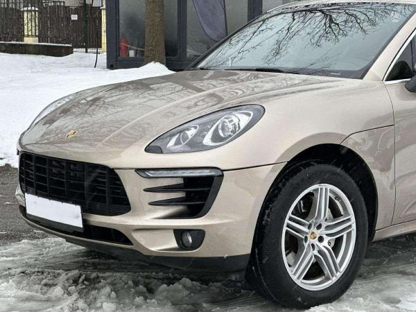Brown Porsche Macan 2017 in Vilnius, with an engine capacity of 3.00 L and mileage of 137 thousand km for 19800 €, photo 9 on AUTOMOTO.COM.LV