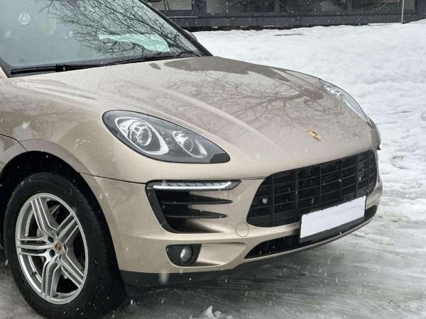 Brown Porsche Macan 2017 in Vilnius, with an engine capacity of 3.00 L and mileage of 137 thousand km for 19800 €, photo 10 on AUTOMOTO.COM.LV
