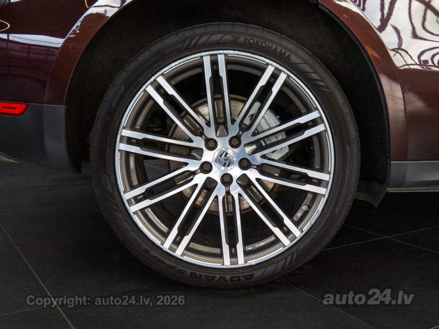 Brūns Porsche Macan 2017 Tallina, ar dzinēja tilpumu 3.00 L un nobraukumu 164 tūkst. km par 36900 €, foto 5 vietnē AUTOMOTO.COM.LV