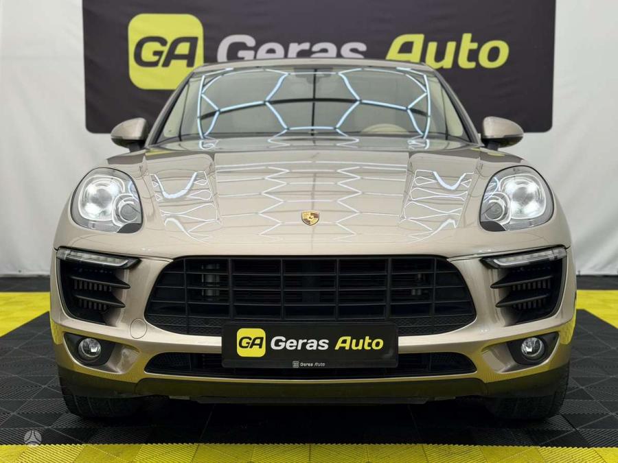 Brown Porsche Macan 2017 in Vilnius, with an engine capacity of 3.00 L and mileage of 82 thousand km for 27300 €, photo 3 on AUTOMOTO.COM.LV