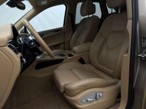 Brown Porsche Macan 2017 in Vilnius, with an engine capacity of 3.00 L and mileage of 82 thousand km for 27300 €, photo 11 on AUTOMOTO.COM.LV