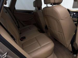 Brown Porsche Macan 2017 in Vilnius, with an engine capacity of 3.00 L and mileage of 82 thousand km for 27300 €, photo 14 on AUTOMOTO.COM.LV