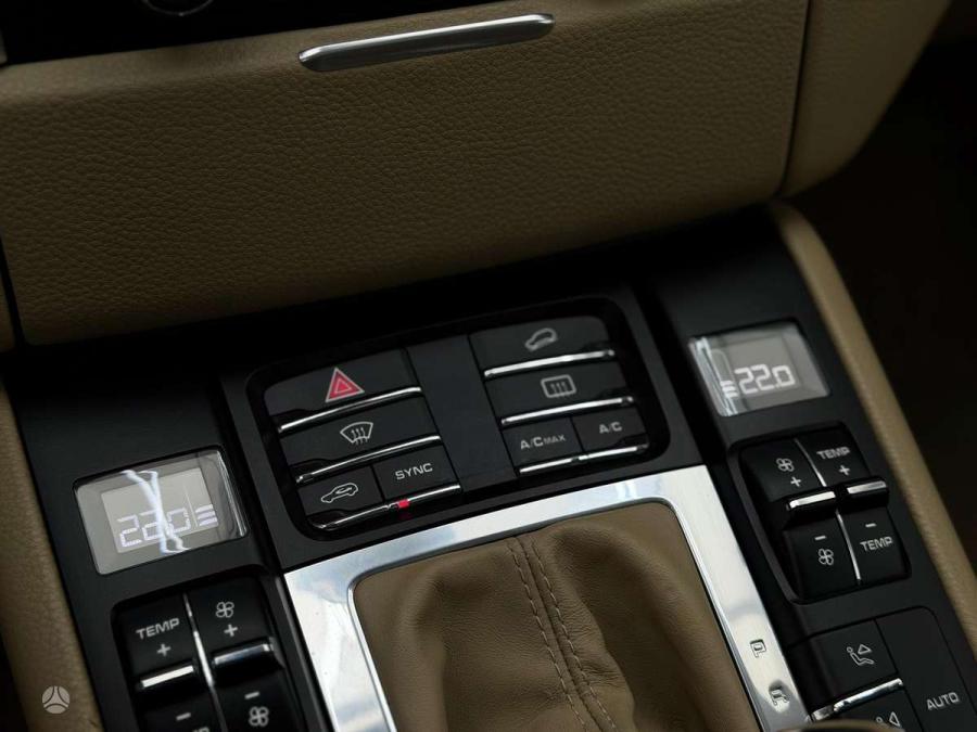 Brūns Porsche Macan 2017 Viļņa, ar dzinēja tilpumu 3.00 L un nobraukumu 82 tūkst. km par 27300 €, foto 27 vietnē AUTOMOTO.COM.LV