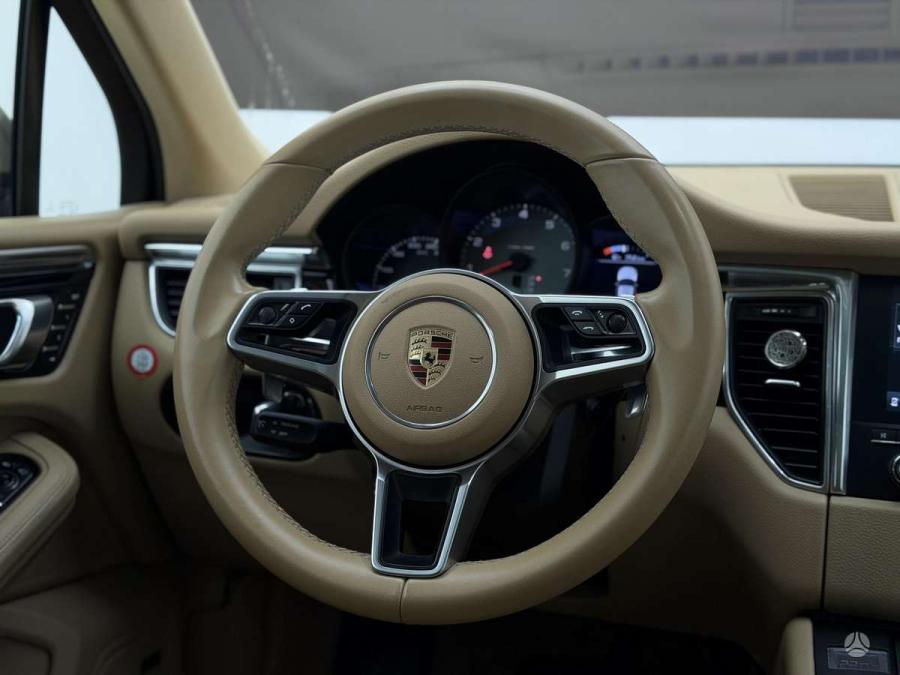Brūns Porsche Macan 2017 Viļņa, ar dzinēja tilpumu 3.00 L un nobraukumu 82 tūkst. km par 27300 €, foto 19 vietnē AUTOMOTO.COM.LV