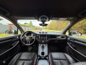 Brown Porsche Macan 2017 in Vilnius, with an engine capacity of 2.97 L and mileage of 260 thousand km for 21900 €, photo 14 on AUTOMOTO.COM.LV