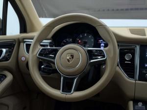 Brown Porsche Macan 2017 in Vilnius, with an engine capacity of 3.00 L and mileage of 82 thousand km for 27300 €, photo 19 on AUTOMOTO.COM.LV