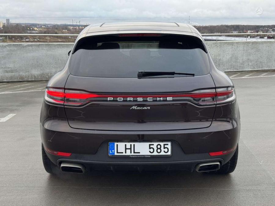 Brown Porsche Macan 2019 in Vilnius, with an engine capacity of 1.98 L and mileage of 34 thousand km for 44900 €, photo 6 on AUTOMOTO.COM.LV